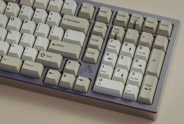 GMK Classic Beige 经典复古白 - zFrontier 装备前线
