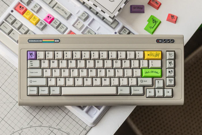 Command 65 R2 复古热插拔三模机械键盘套件 - zFrontier 装备前线
