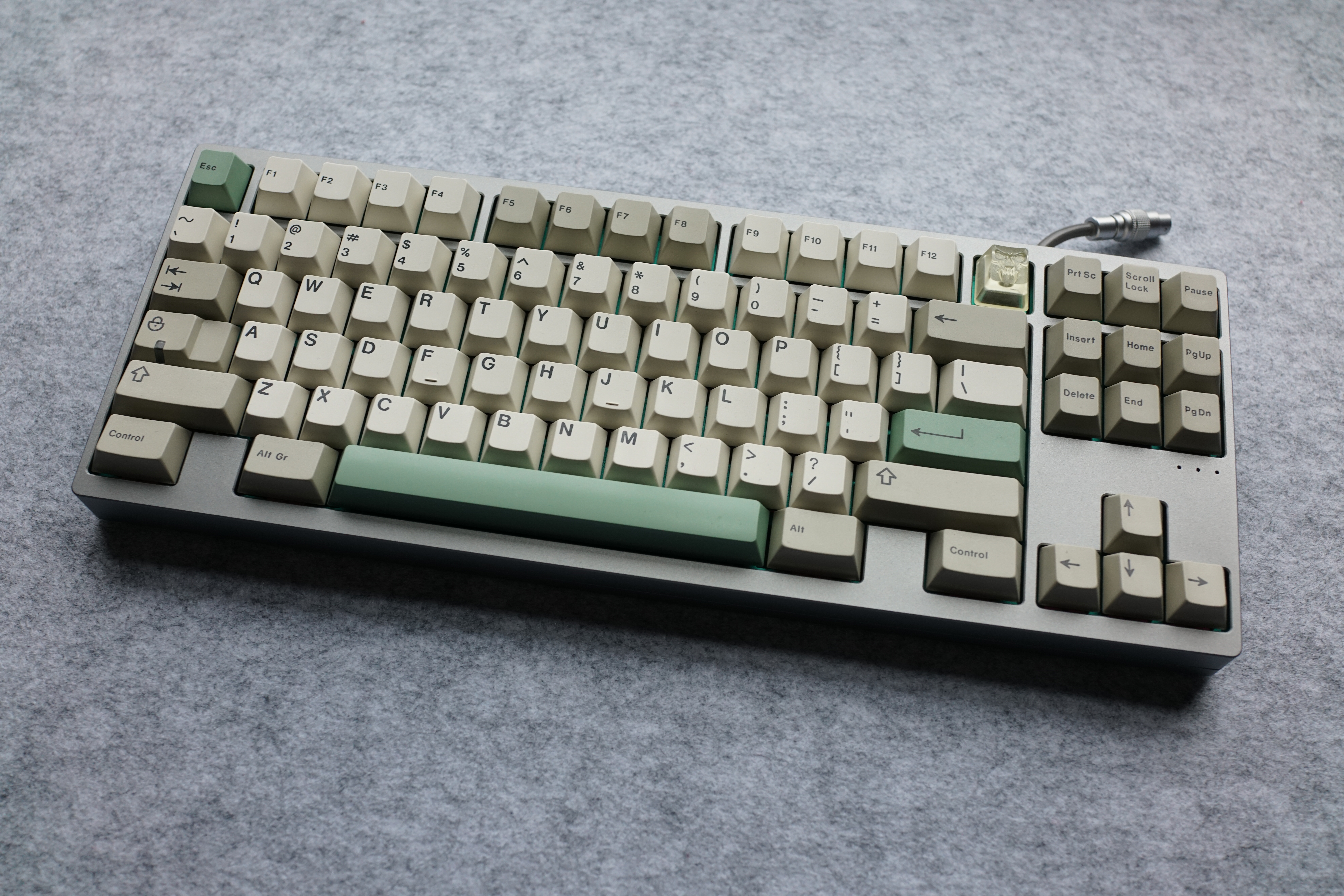 Matrix 1.0 Reborn & GMK 9009 & GMK Space Cadet - zFrontier 装备前线