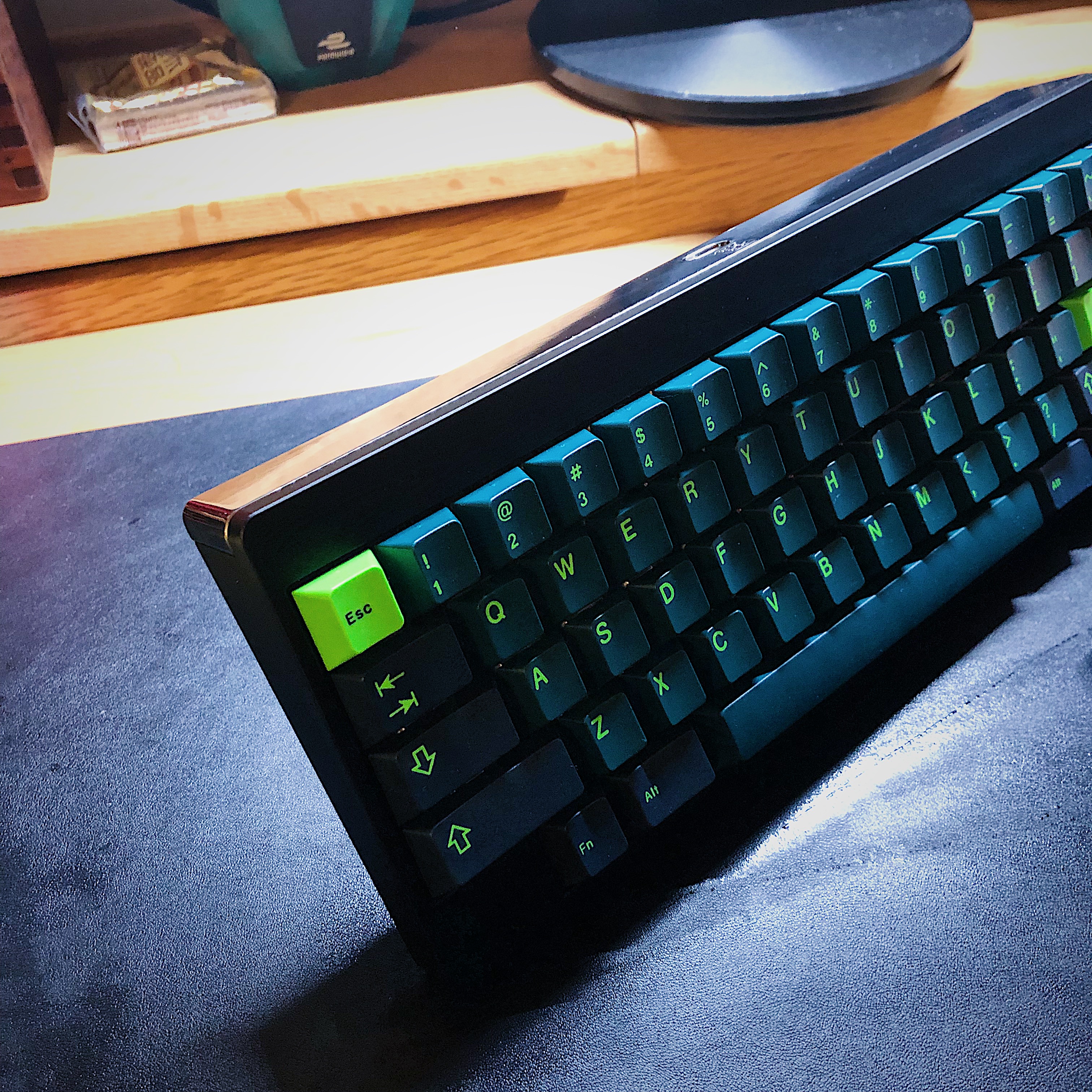 GMK Wavez - zFrontier 装备前线