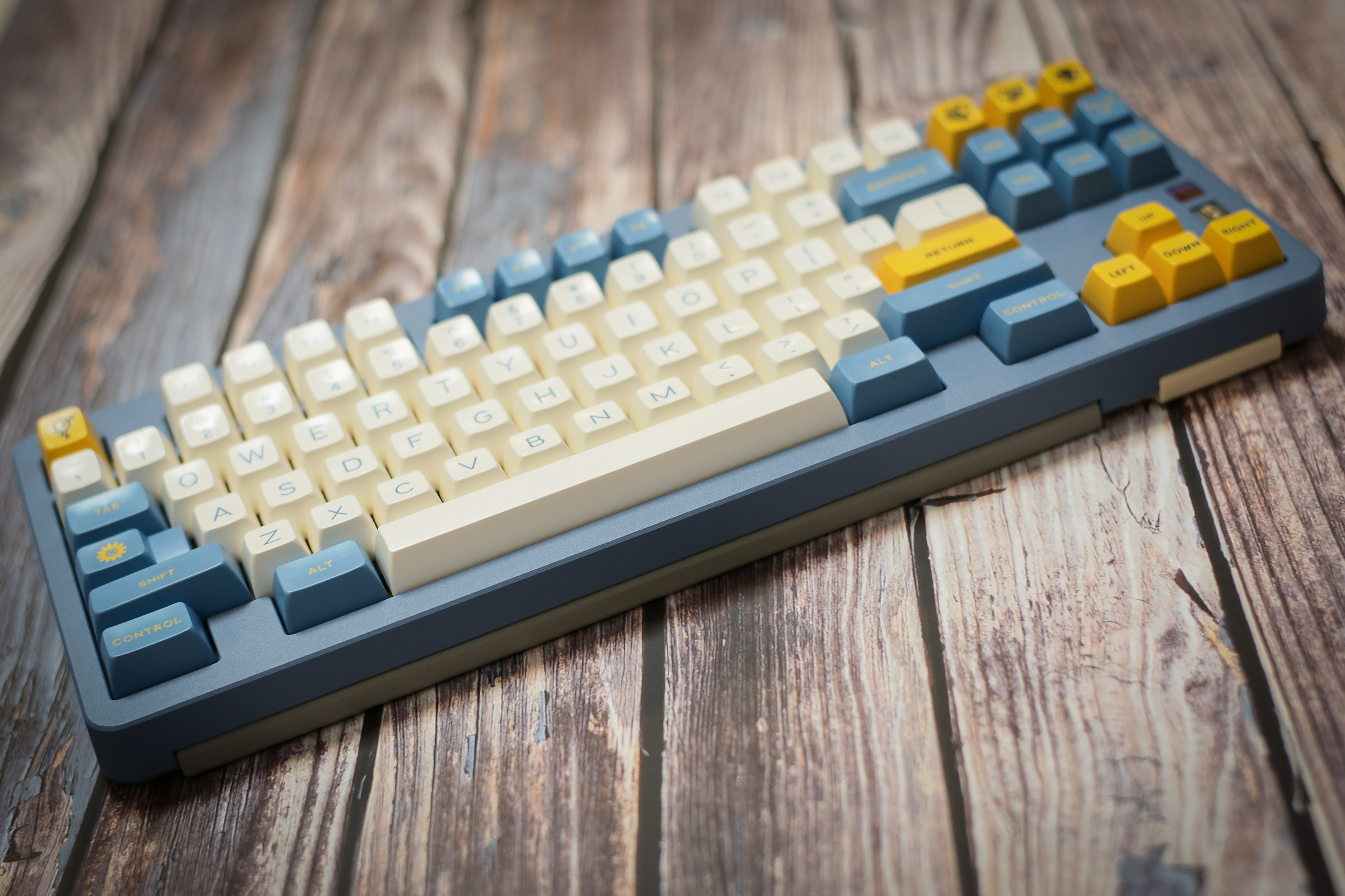 Matrix Mr.Hat & Sp Sa Bee - zFrontier 装备前线