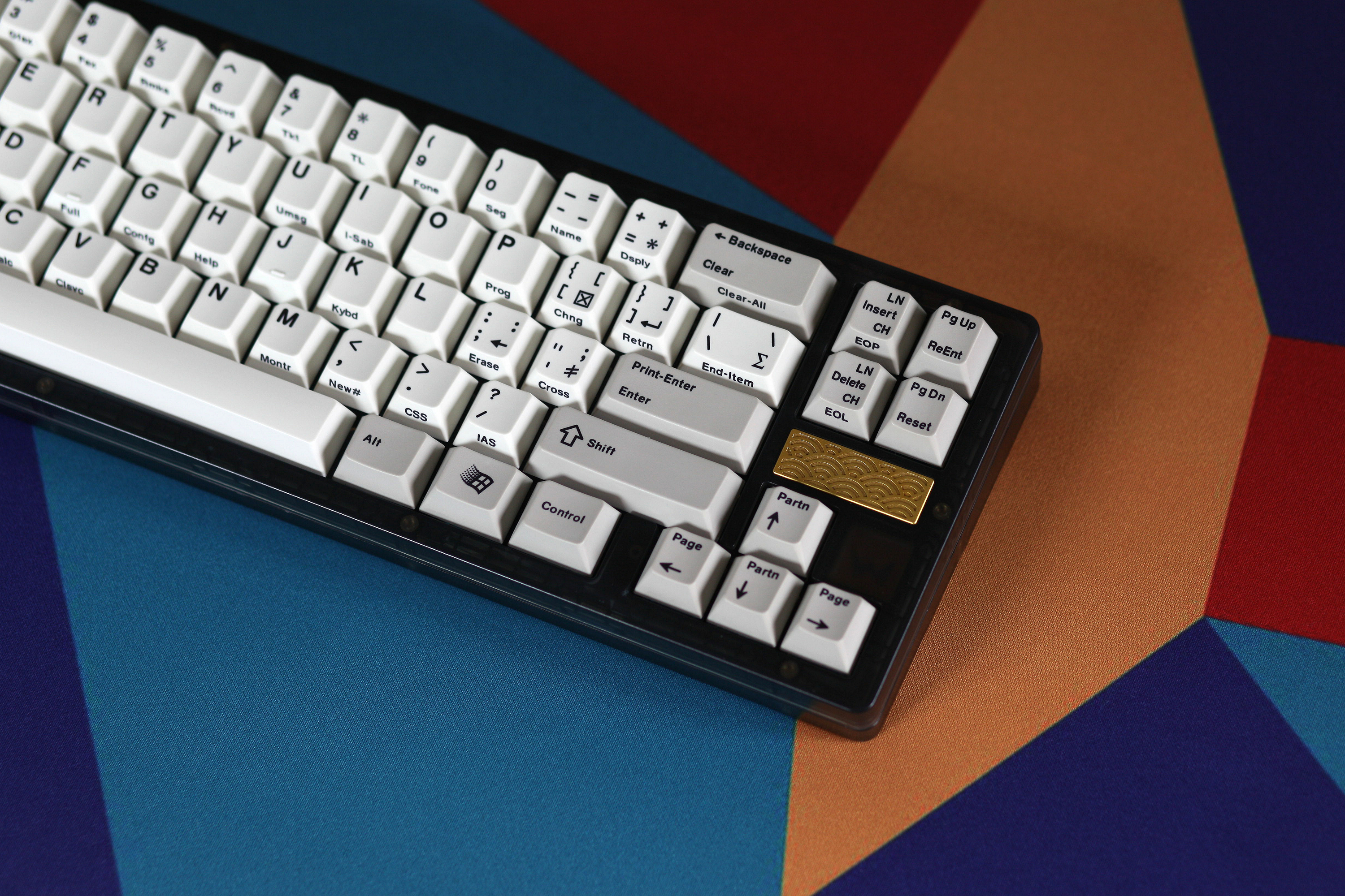 GMK Metaverse R1 - zFrontier 装备前线