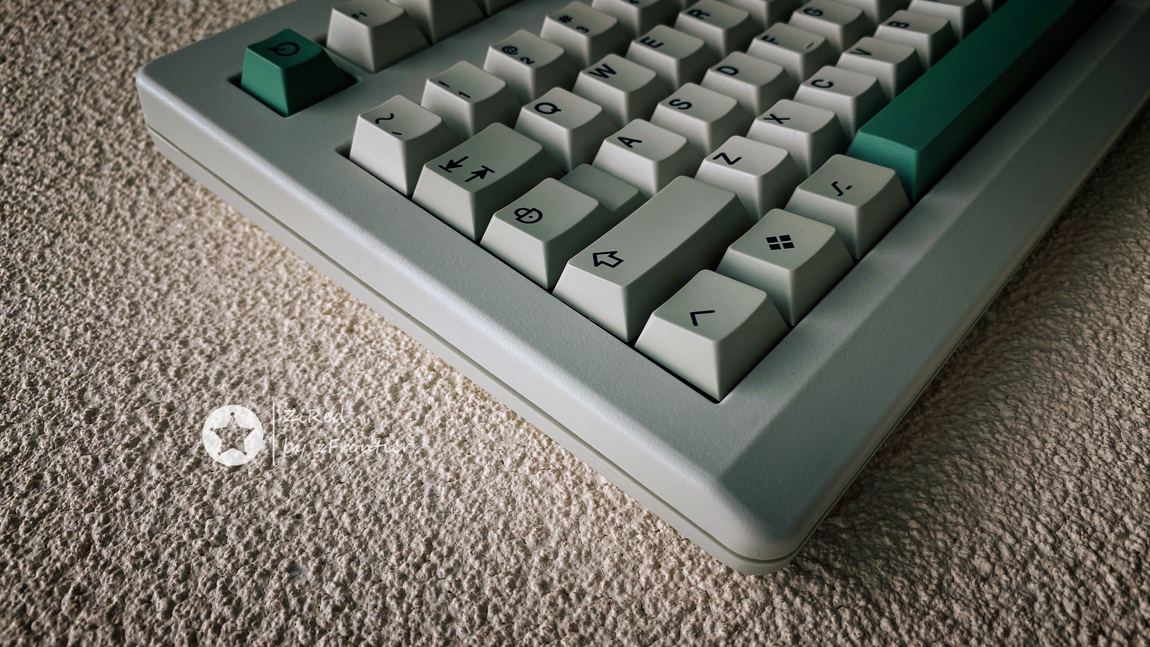 GMK 9009 R1 - zFrontier 装备前线