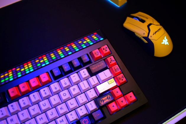 怒瞄最新力作CYBERBOARD R3！简单图文评测 - zFrontier 装备前线