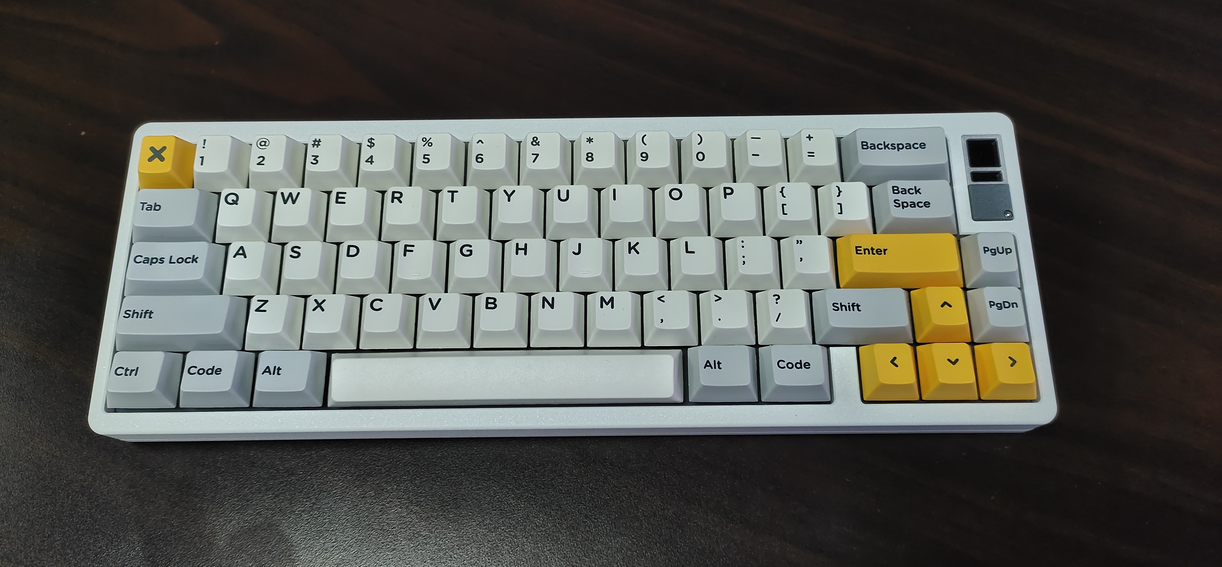 MatrixLab Vita 麦旋风 rama heavy industry 键帽, ffff 黑轴 - zFrontier 装备前线