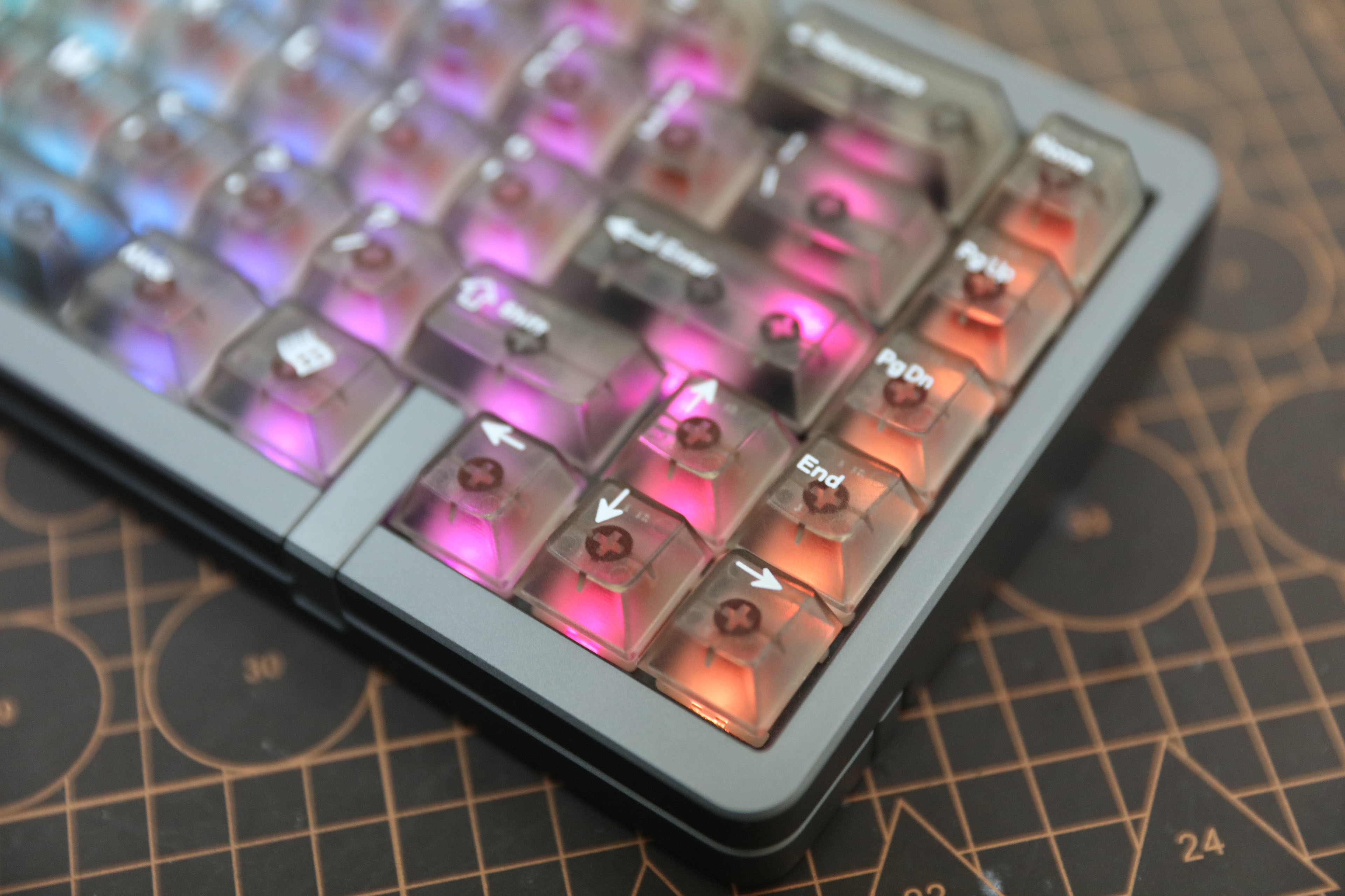 KBD65 签到 - zFrontier 装备前线