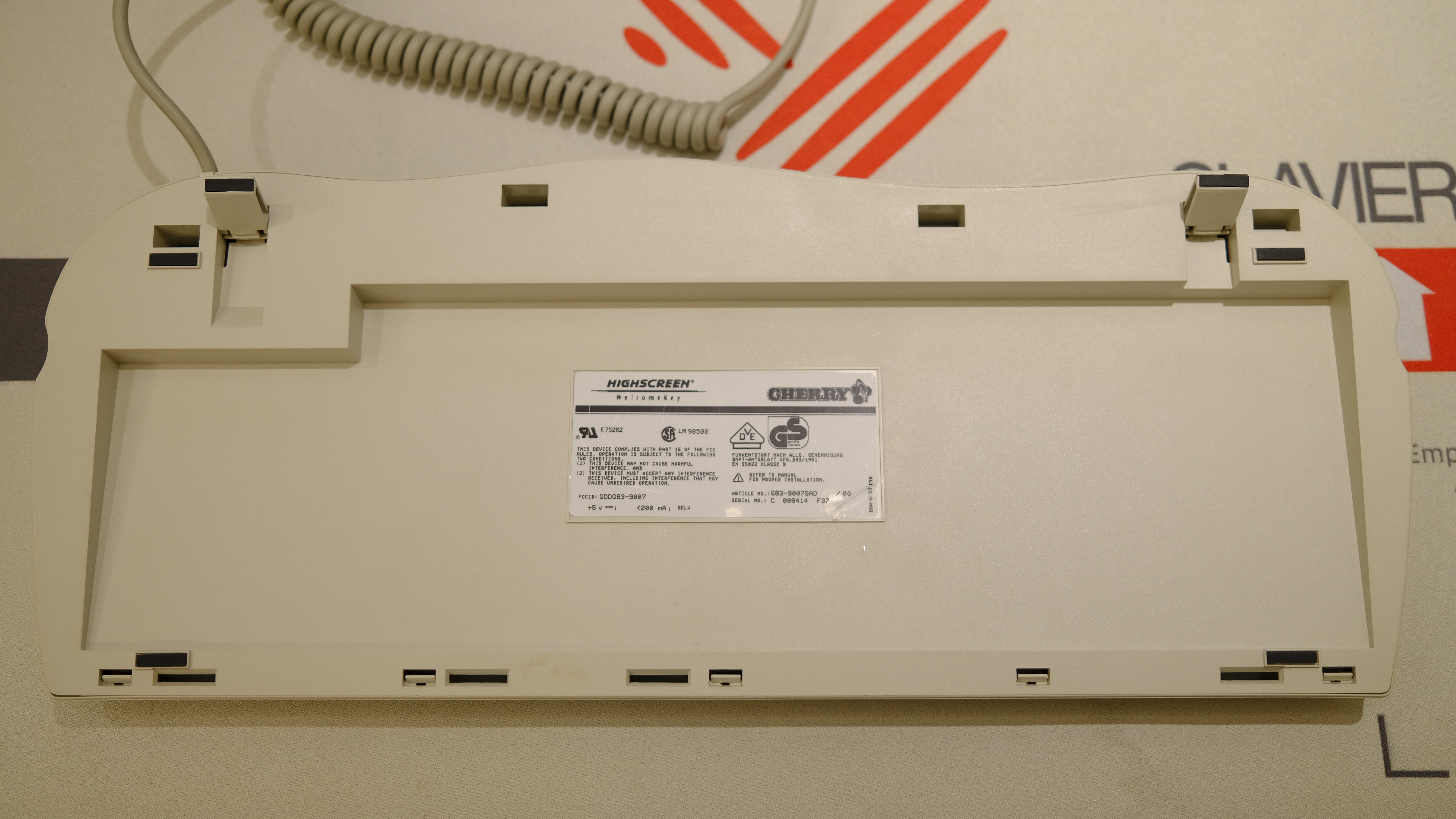 大师之作Luigi Colani X HIGHSCREEN X Cherry G83-9007SAD - zFrontier 装备前线