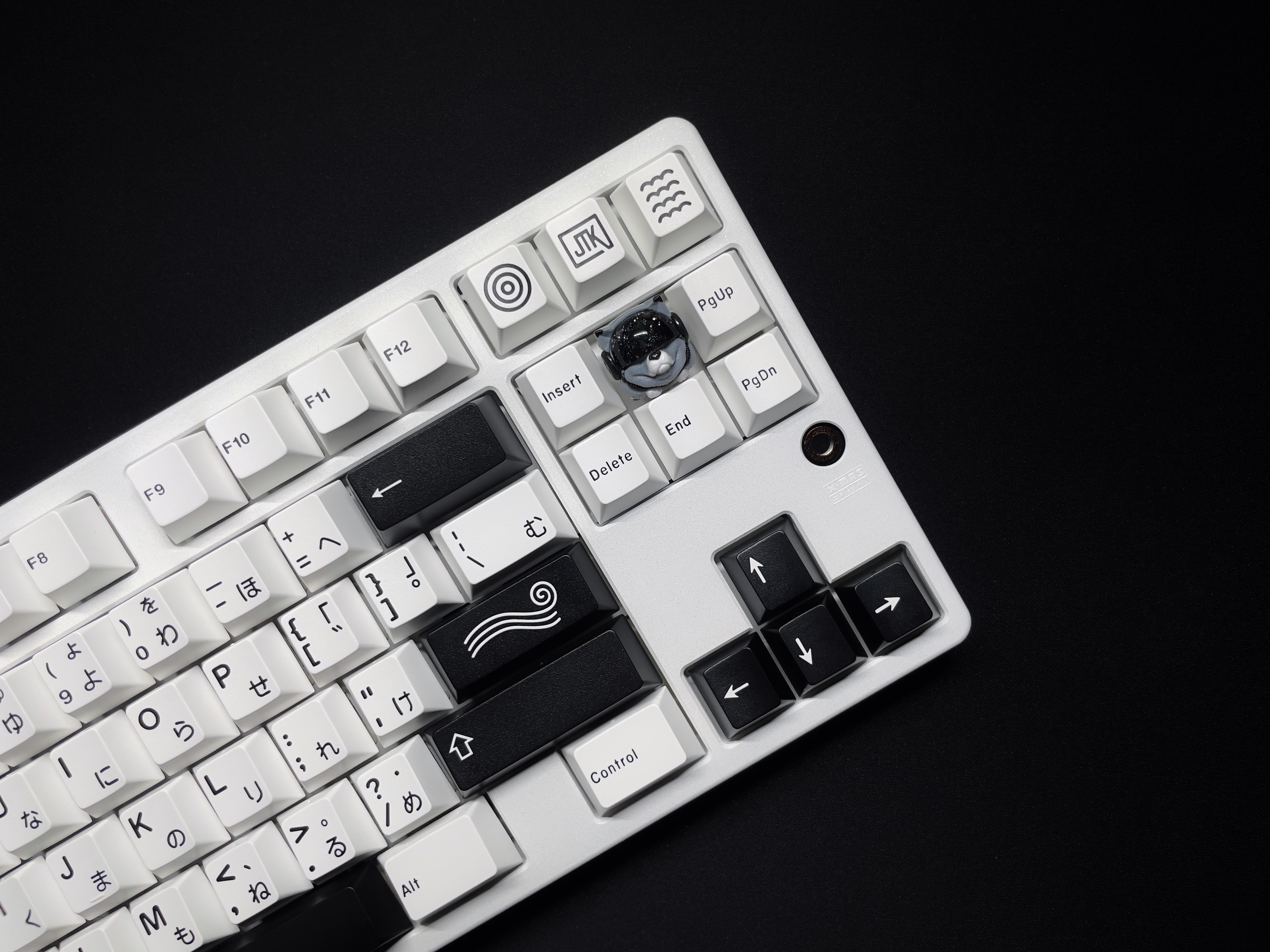 Matrix 2.0 Add 圣诞 闪白 & JTK Zen 山水 - zFrontier 装备前线