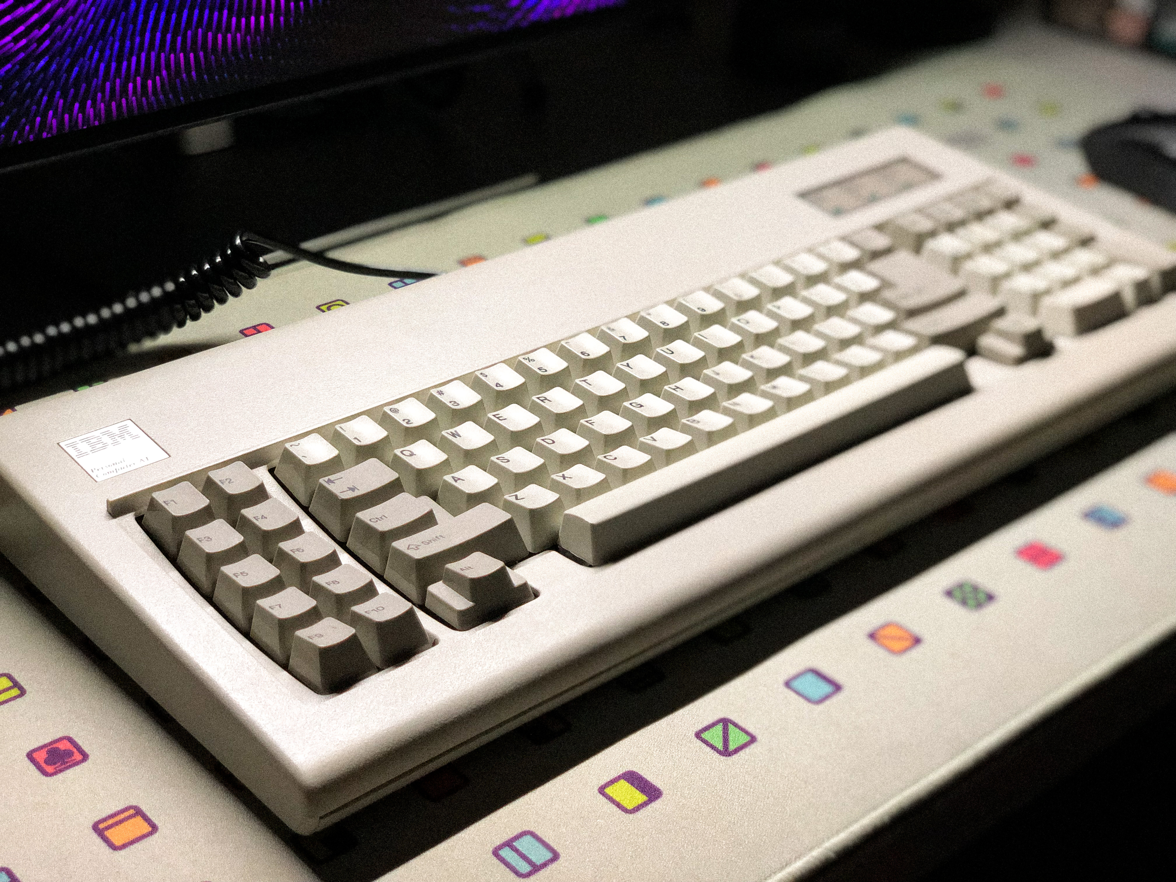 【不止樱桃】 IBM Model F AT——坚不可摧的屈蹲弹簧 - zFrontier 装备前线