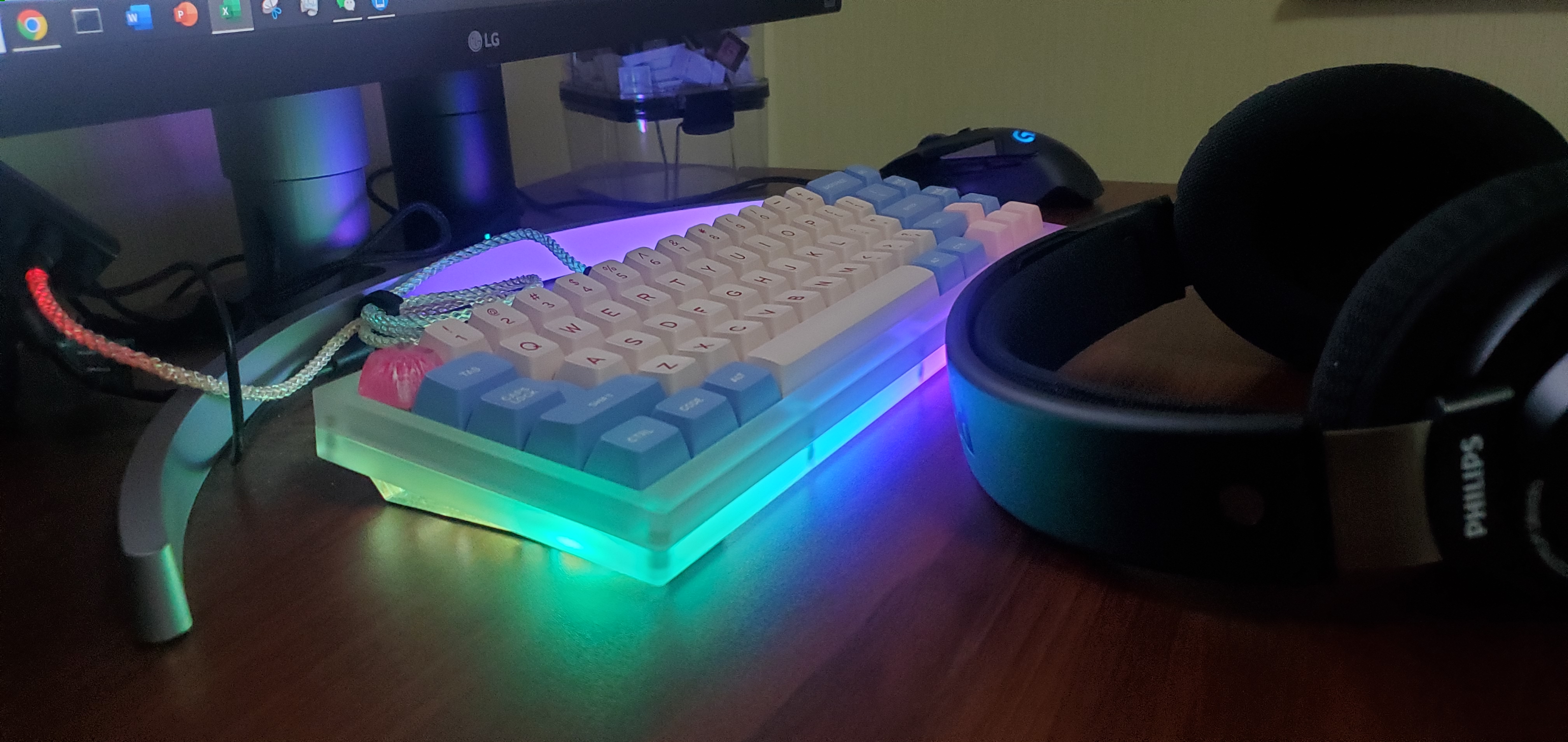 50块成本改造RGB亚克力qk65 - zFrontier 装备前线