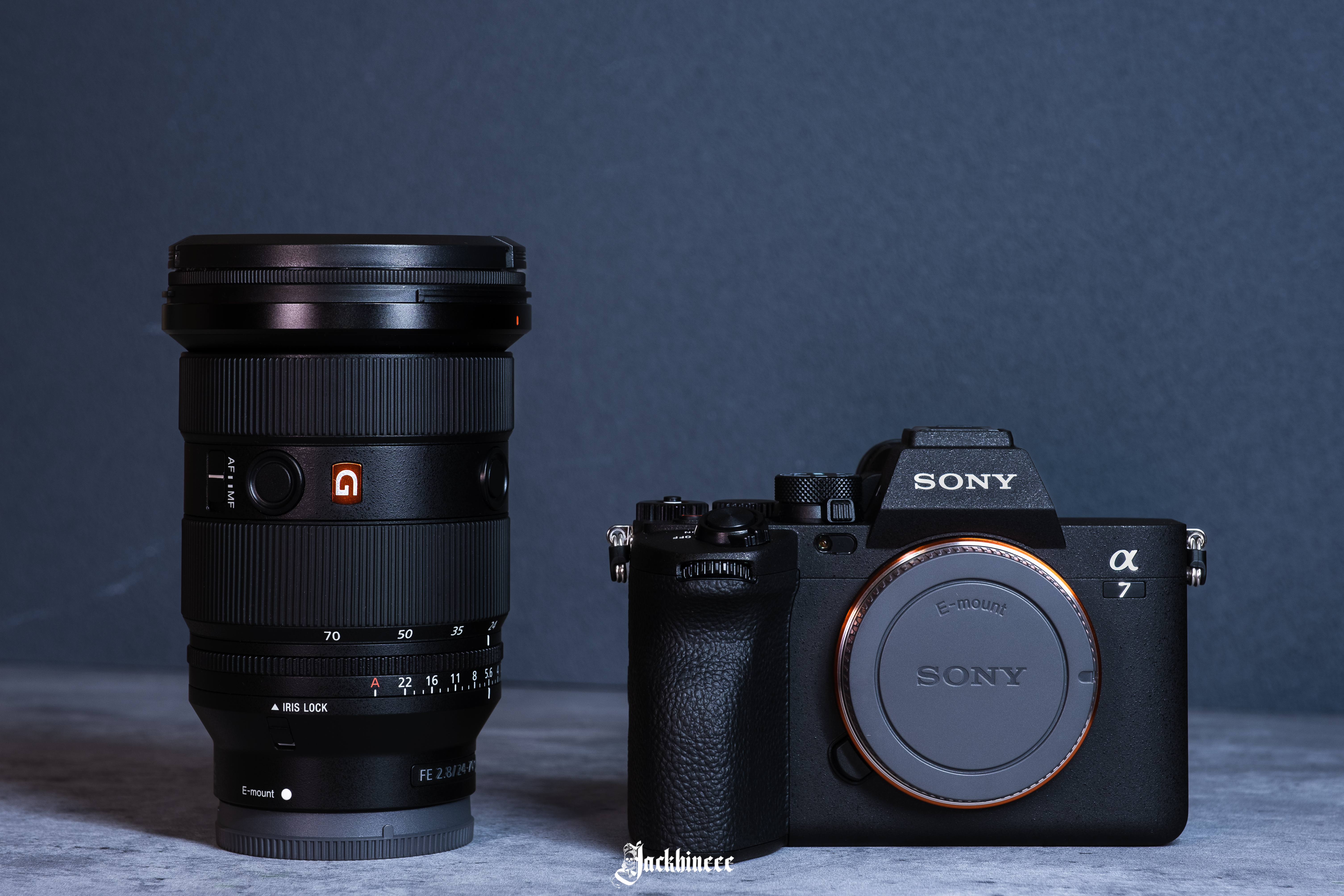 【剁手!】打卡A7M4 + 24-70 GMii 和最近剁手的 - zFrontier 装备前线