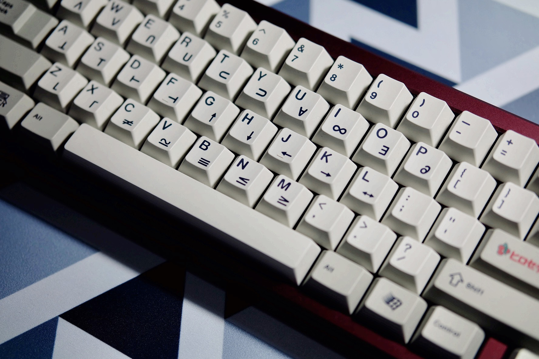 This is my keyboard, it's called HY68 - zFrontier 装备前线