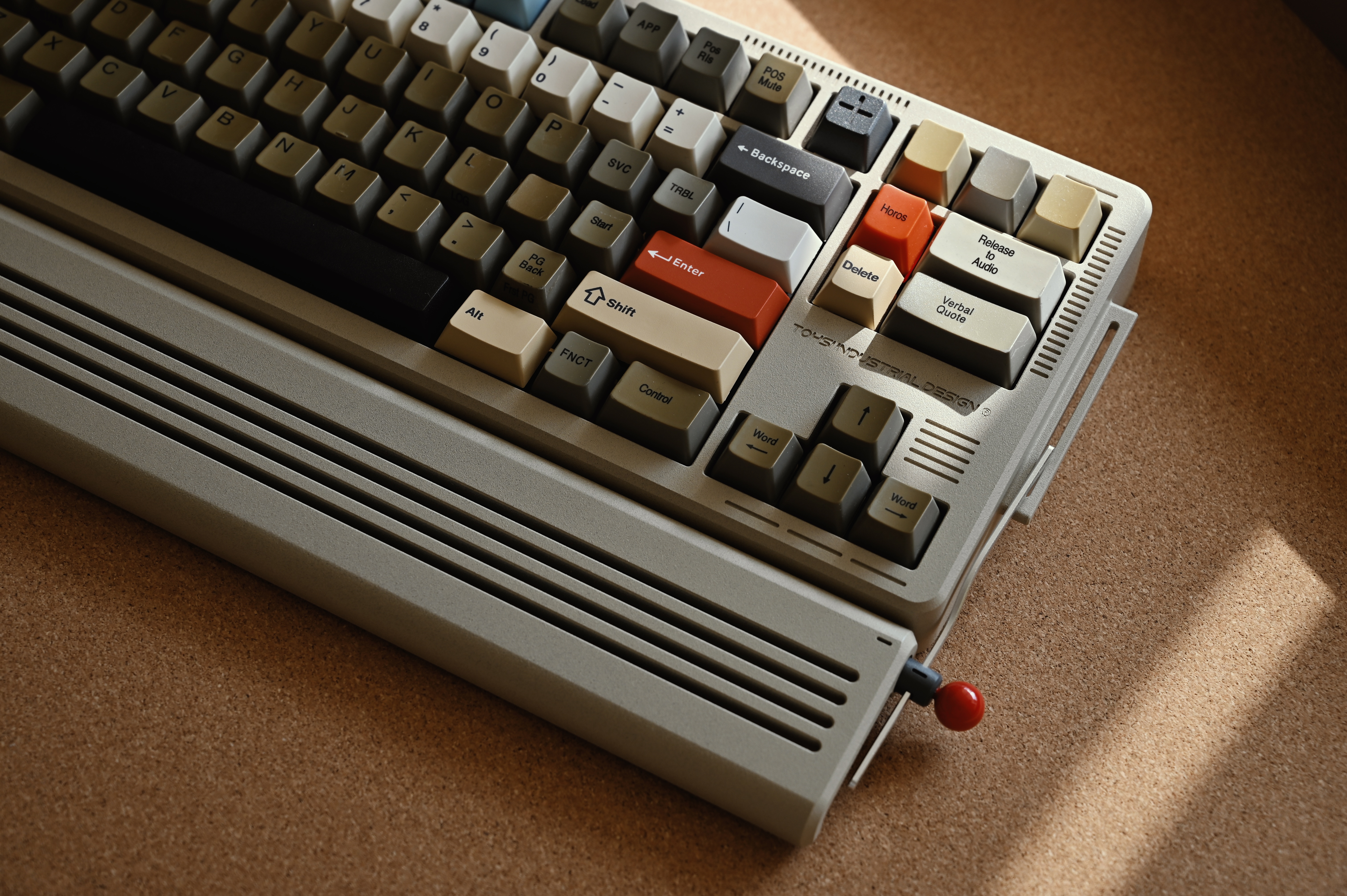 HAN'S 80 RETRO KEYBOARD - zFrontier 装备前线
