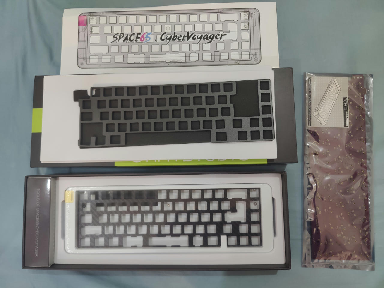 出全新Space 65 r2 全新Space65 r2，电泳白，白金配色，焊接PCB，未拆封，包装配件齐全，2999元 退烧了，东西陆续出，走 ...