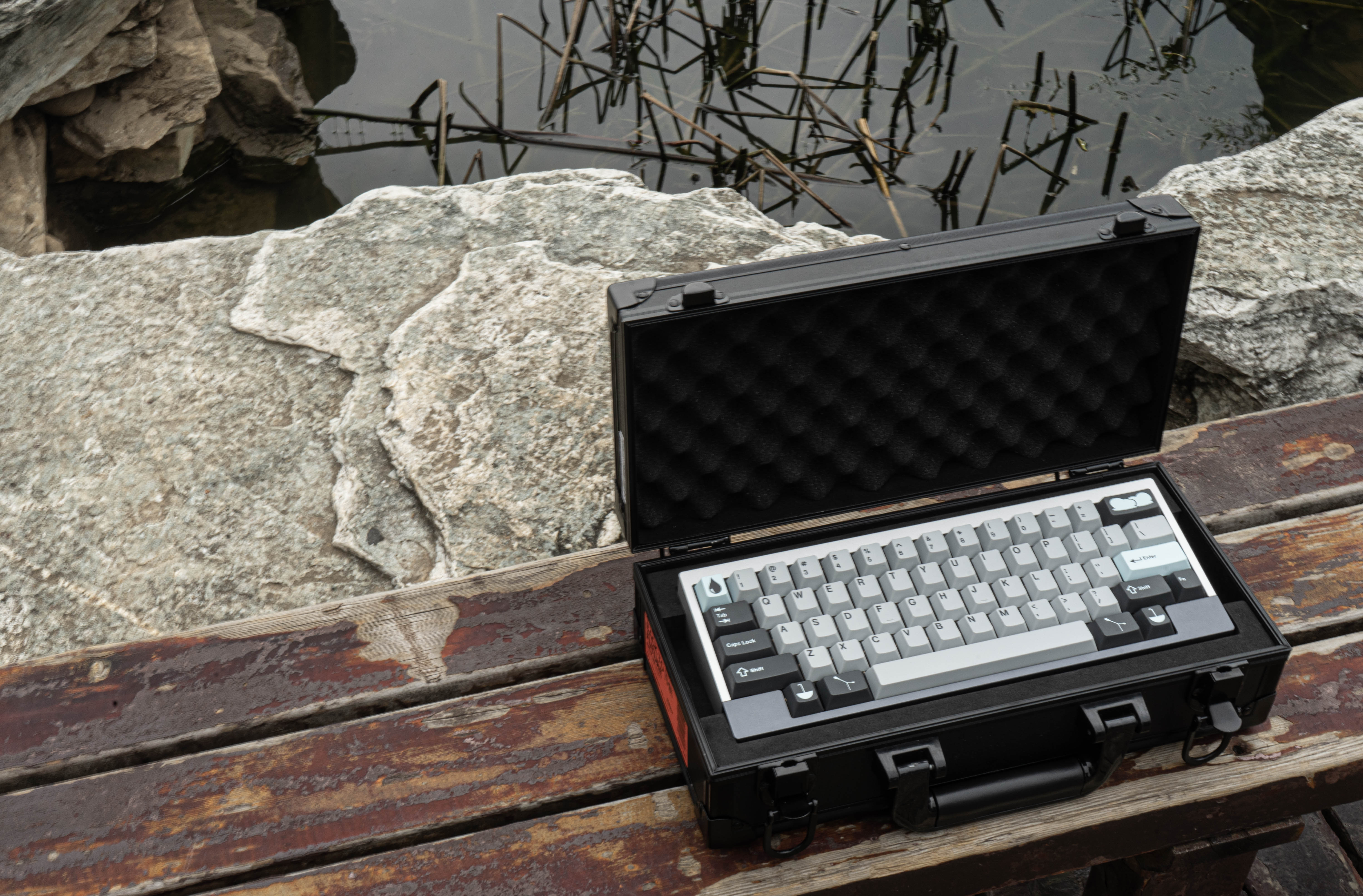 AM65 LESS & RAINY DAY - zFrontier 装备前线