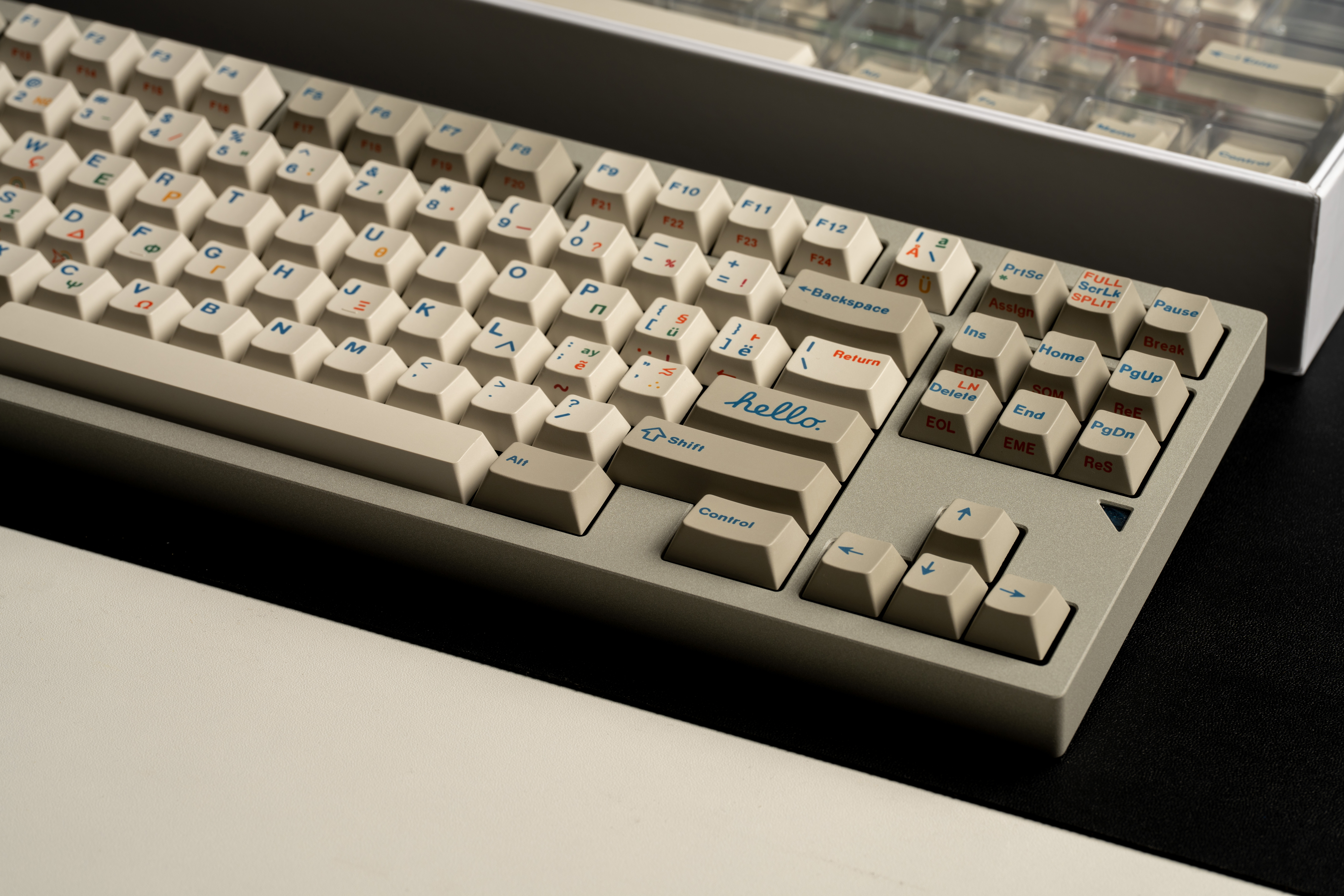 【GB】“ Old School ” 9009 复古原厂键帽 - zFrontier 装备前线