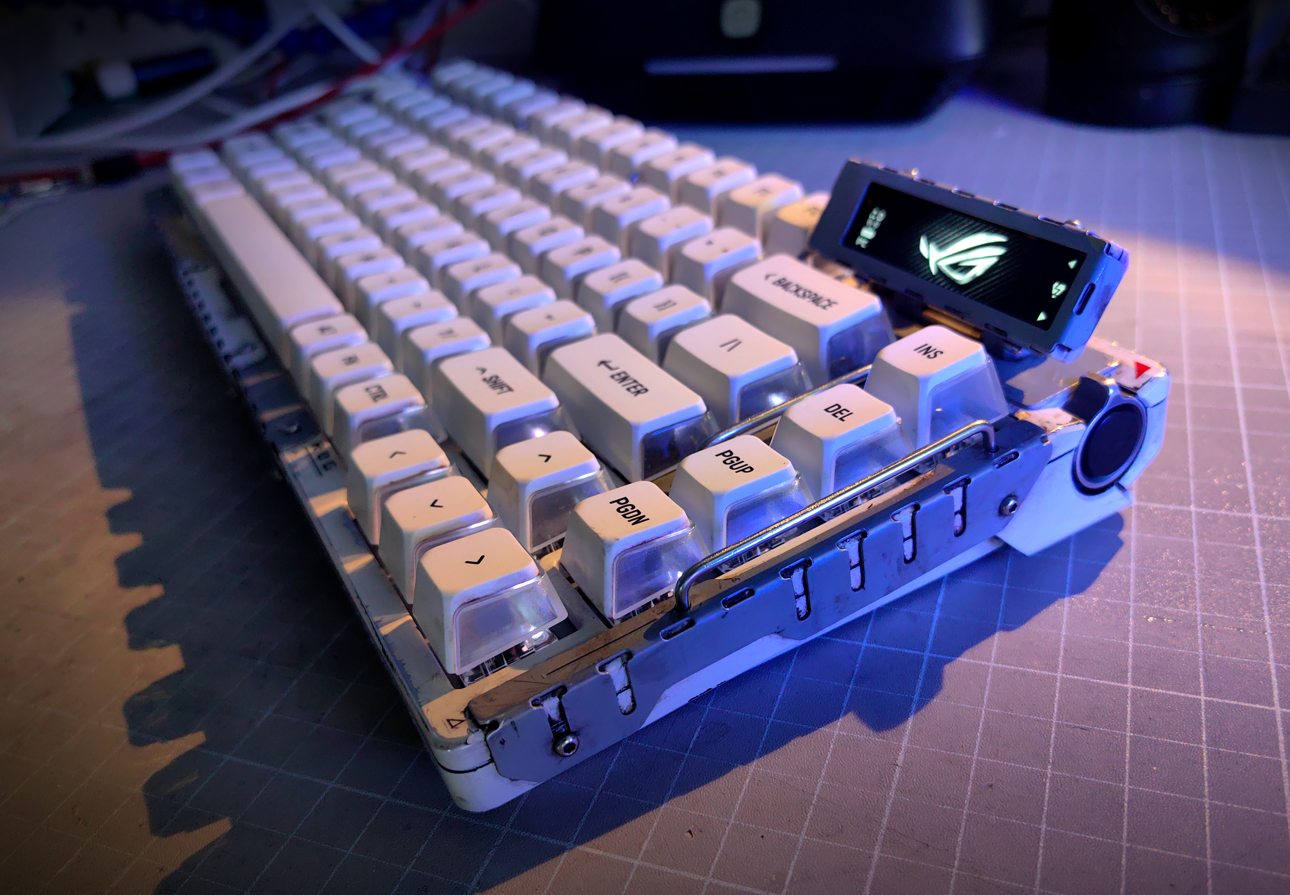 【ROG夜魔改装赛】是ROSS，不是MOSS - zFrontier 装备前线