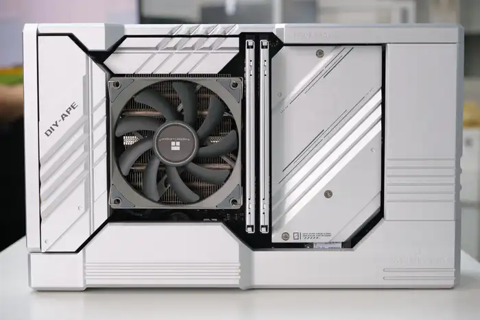 ITX(YTX) FF02 装机 铝坨坨机箱 帅的一 - zFrontier 装备前线