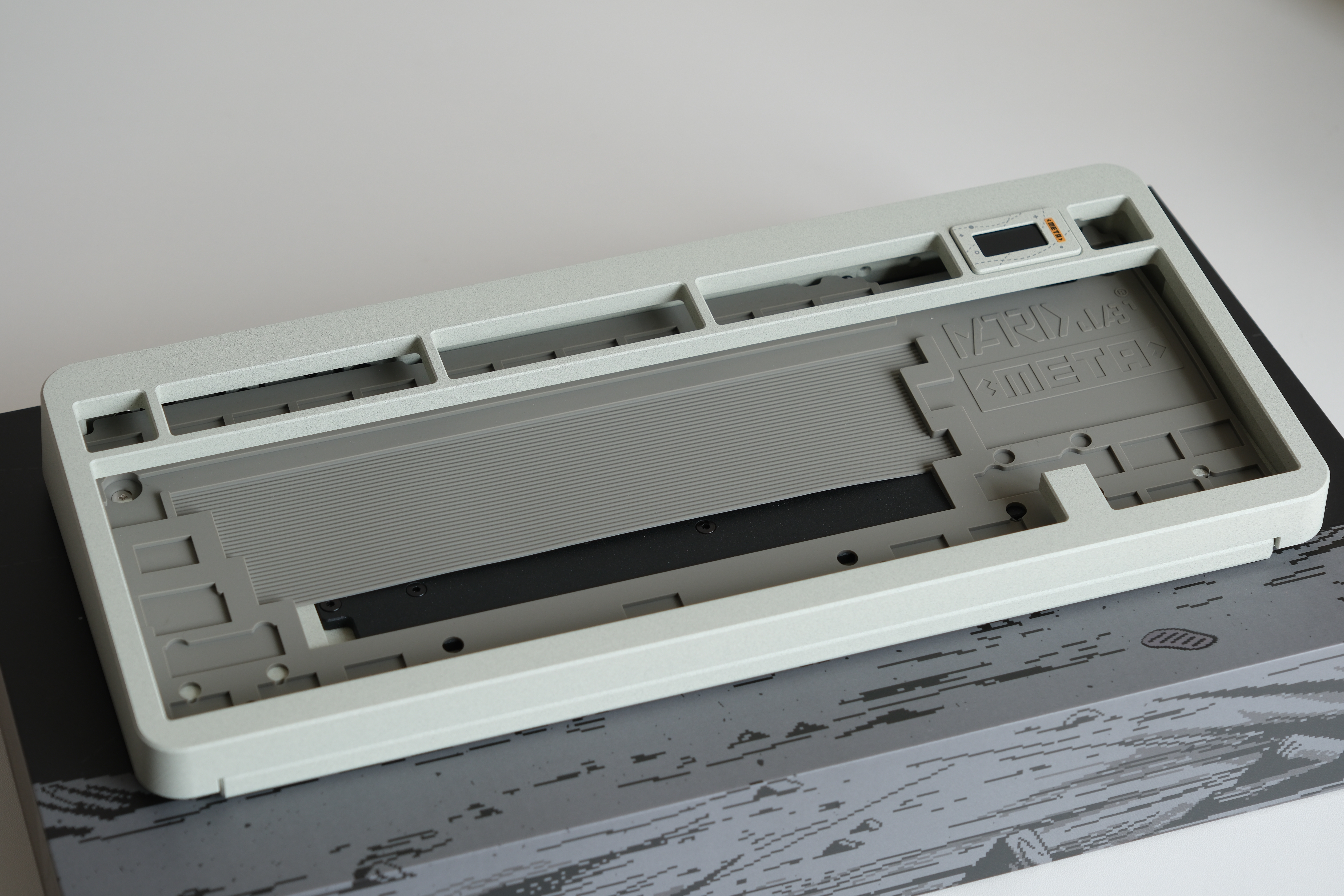 Matrix Meta75麦旋风-FADING键帽-FADING轴 - zFrontier 装备前线