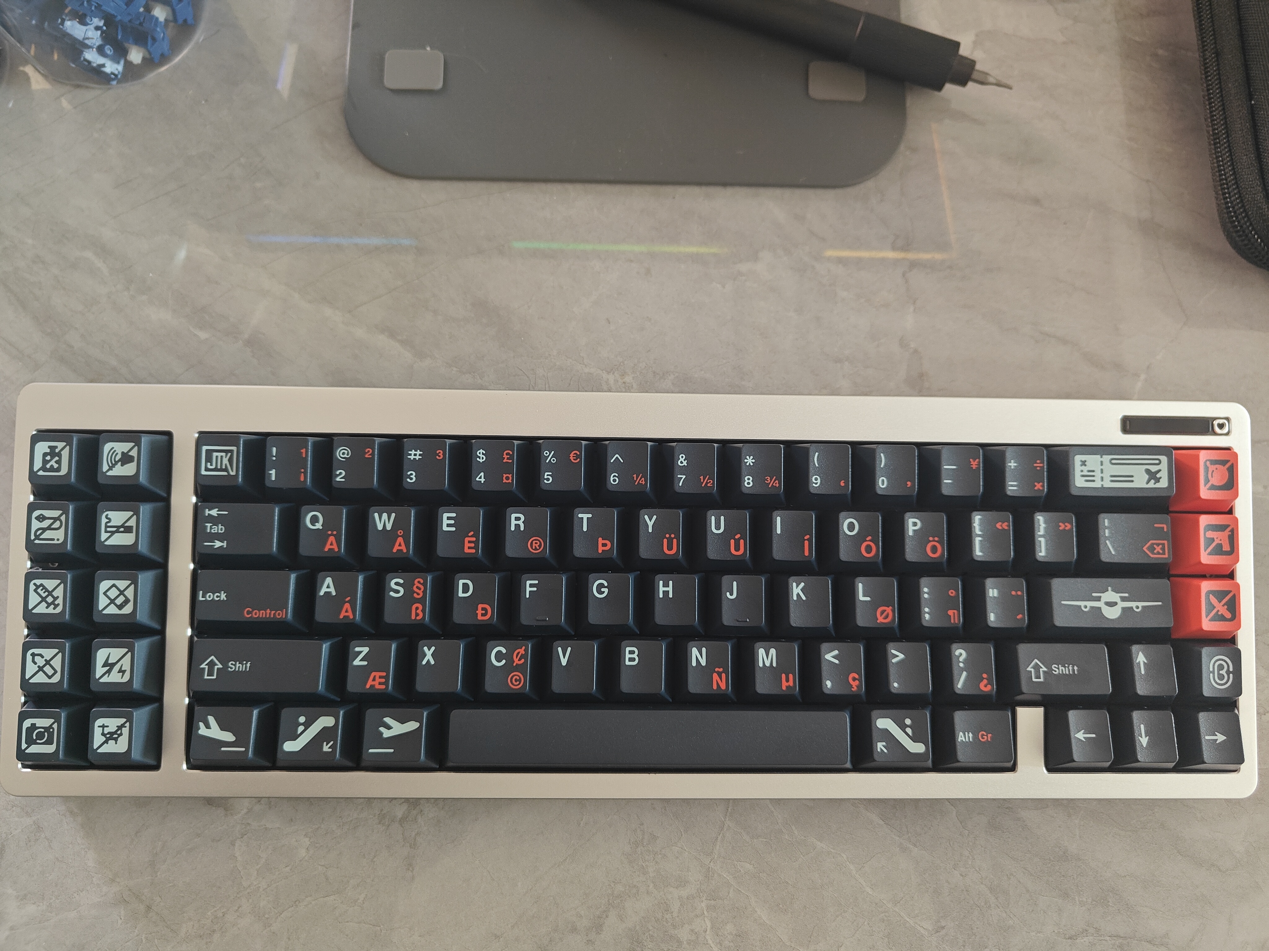 nico series 01 × jtk / buger work 航班 - zFrontier 装备前线