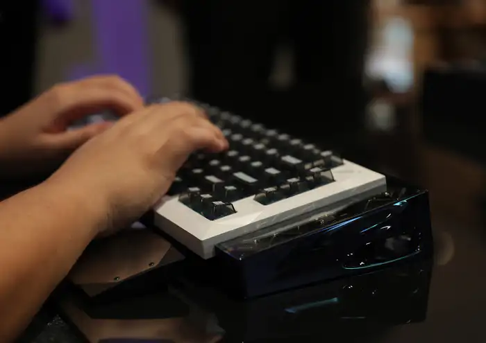 Nooir Noland`1 三模金属套件 - zFrontier 装备前线