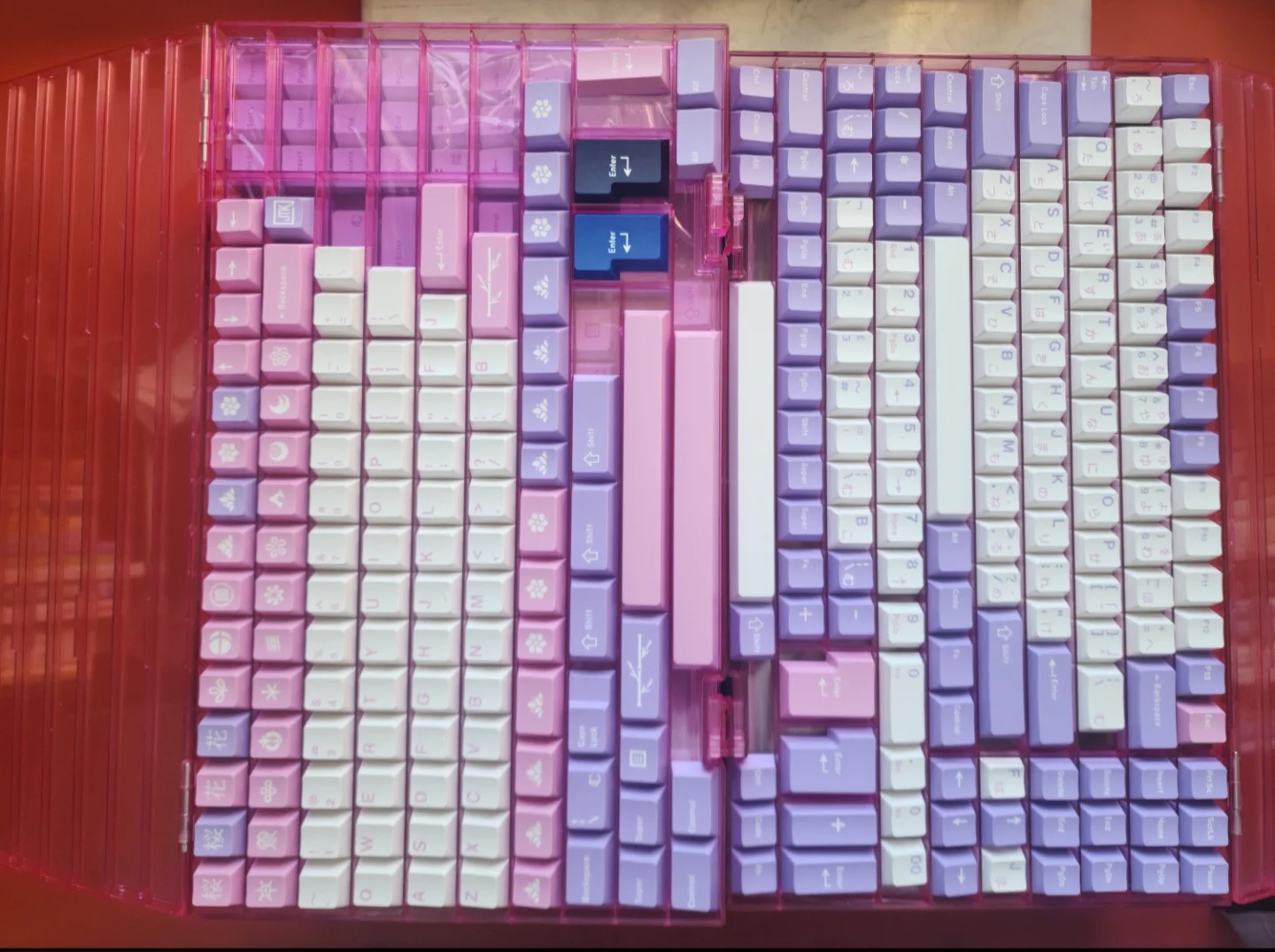 【JTK Hanami 花见 三色键帽】 目前最喜欢的两款三色键帽，另一款是兔女郎正反纯色搭配。 正面粗纹，比以前的JTK要干爽点，颜值真的赞。 - zFrontier 装备前线