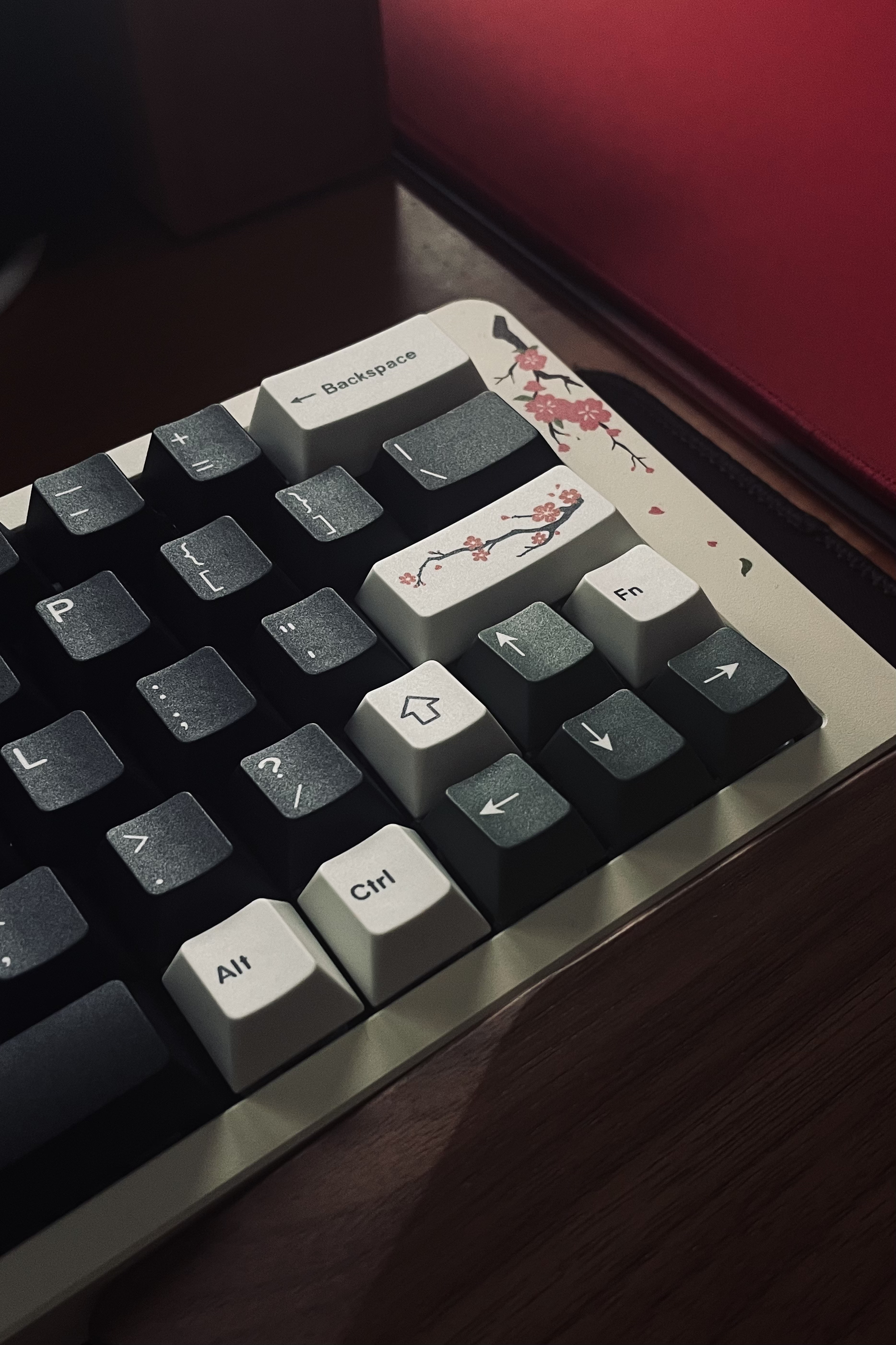Keyboard：HM66 Case：Twoslab x HM Xu Keycaps：TUTKEYS 春墨 Top結構下的磁玉更脆了點，上了 ...