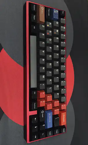 Neo65cu酒红随意混搭一下 - zFrontier 装备前线