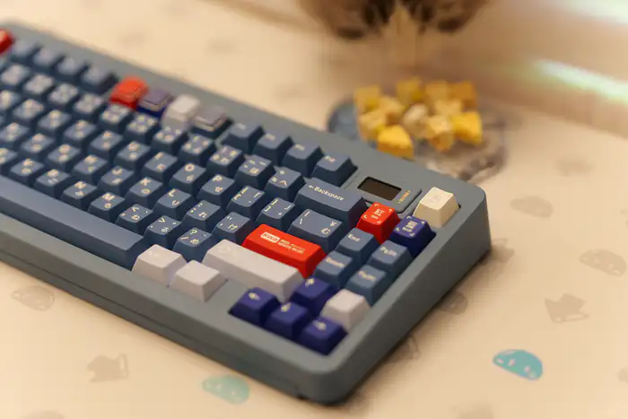 Meta 75 上海蓝 2025年还在努力收集色卡 - zFrontier 装备前线