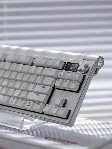 突破传奇——CHERRY XTRFY MX 8.3极光 - zFrontier 装备前线