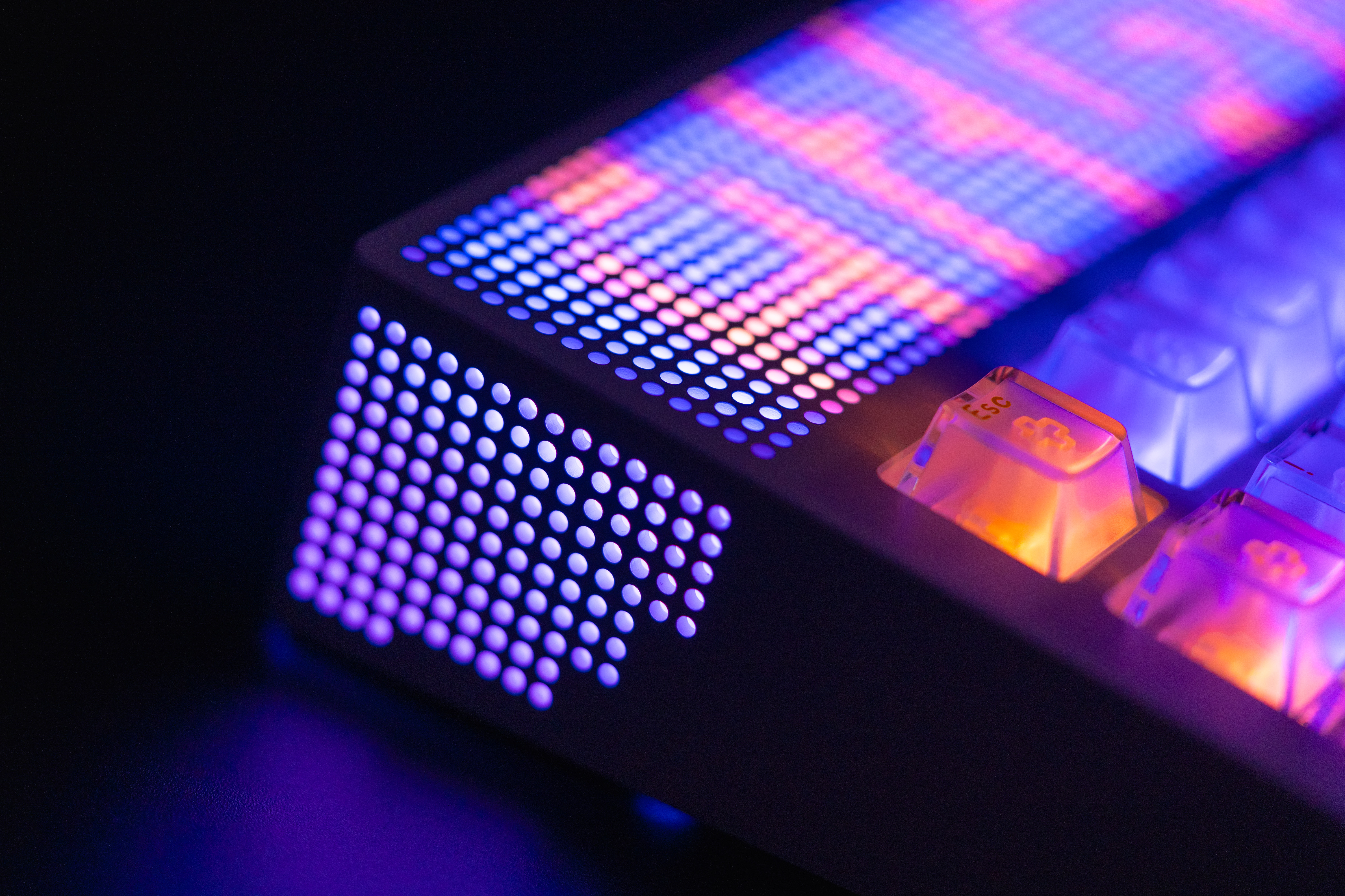 【产品有奖体验招募】AM Neon 80 - zFrontier 装备前线