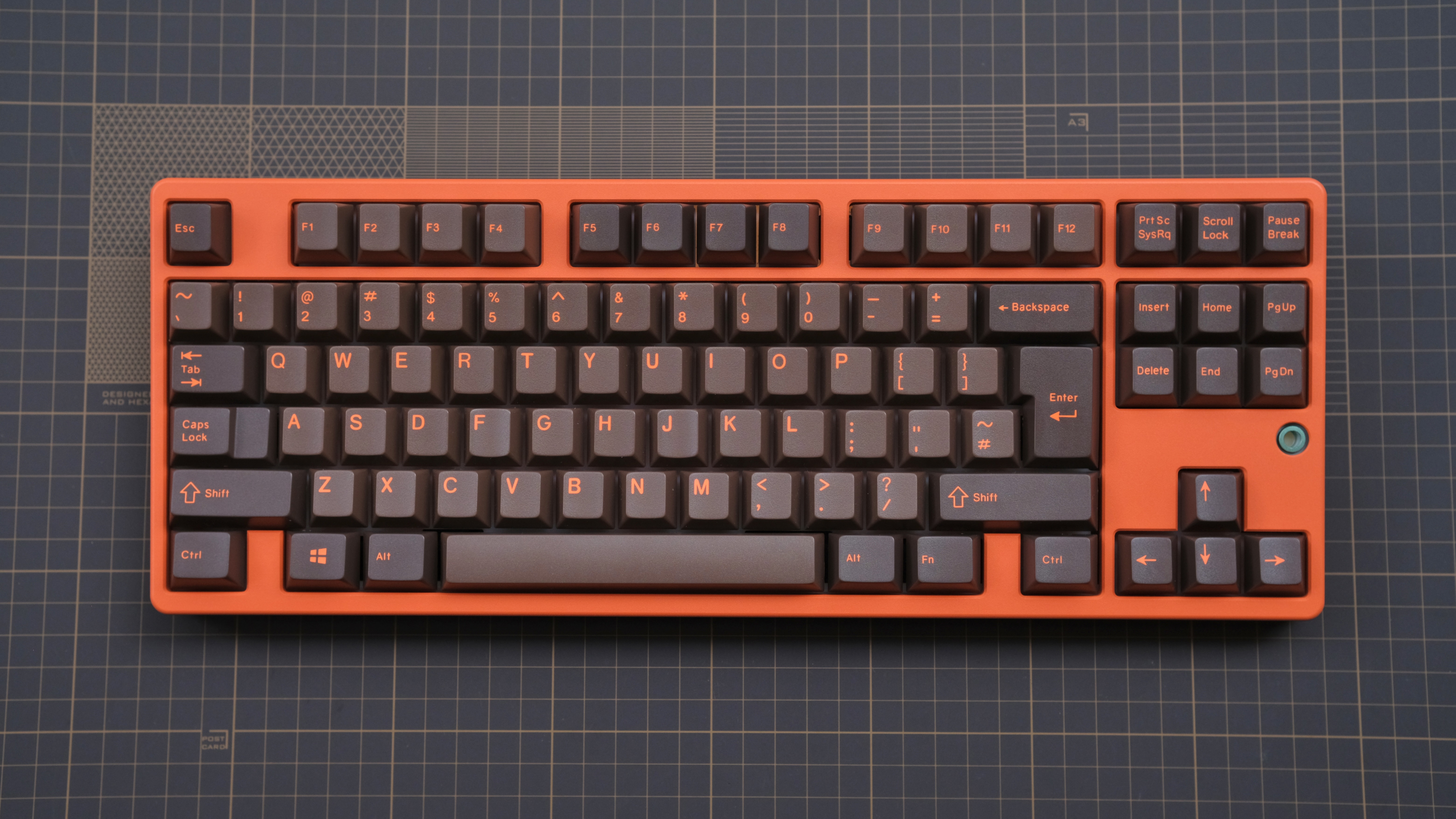 GMK Cinder 灰烬 - zFrontier 装备前线