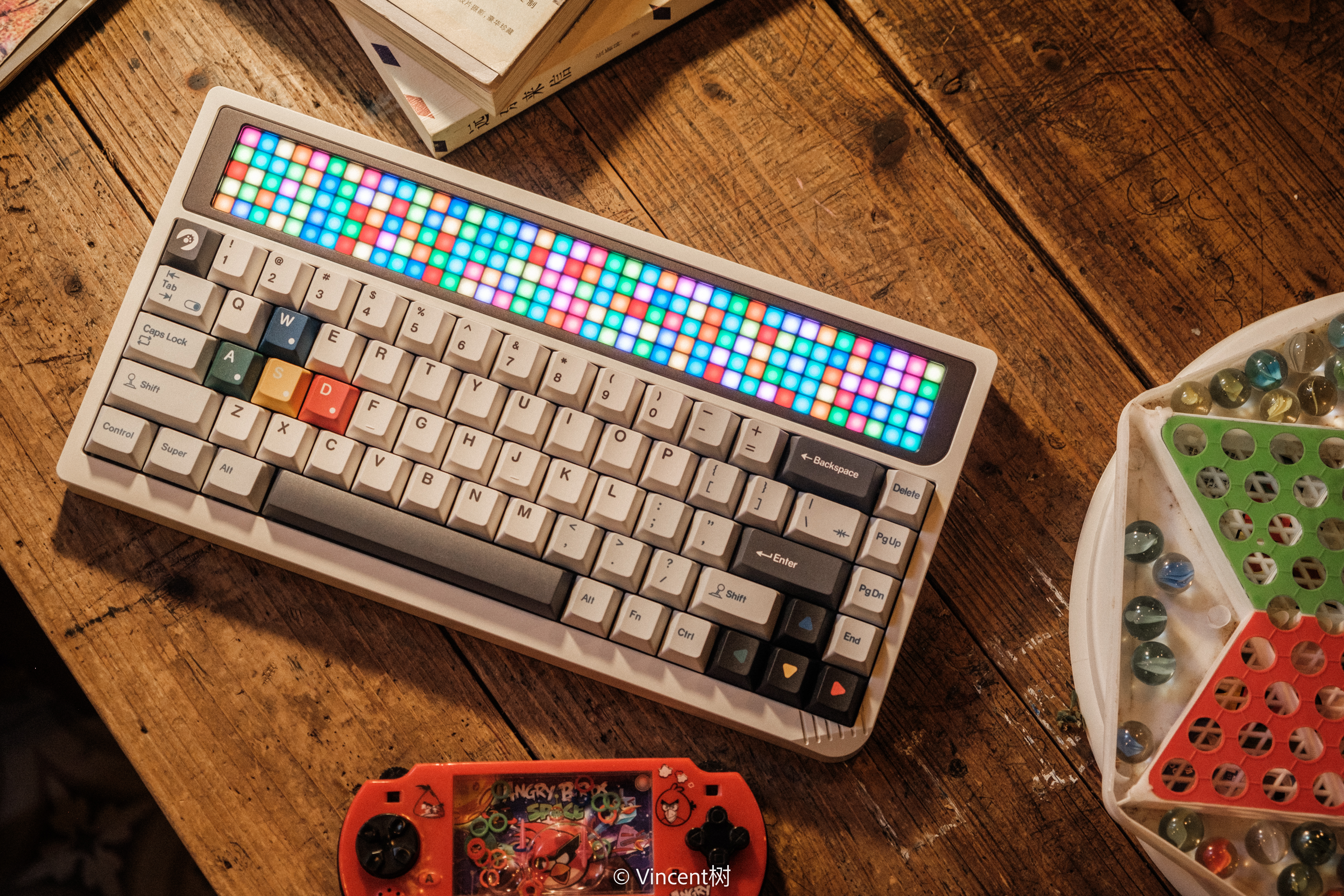 AM RGB 65 / 致敬经典，一键回到童年 - zFrontier 装备前线