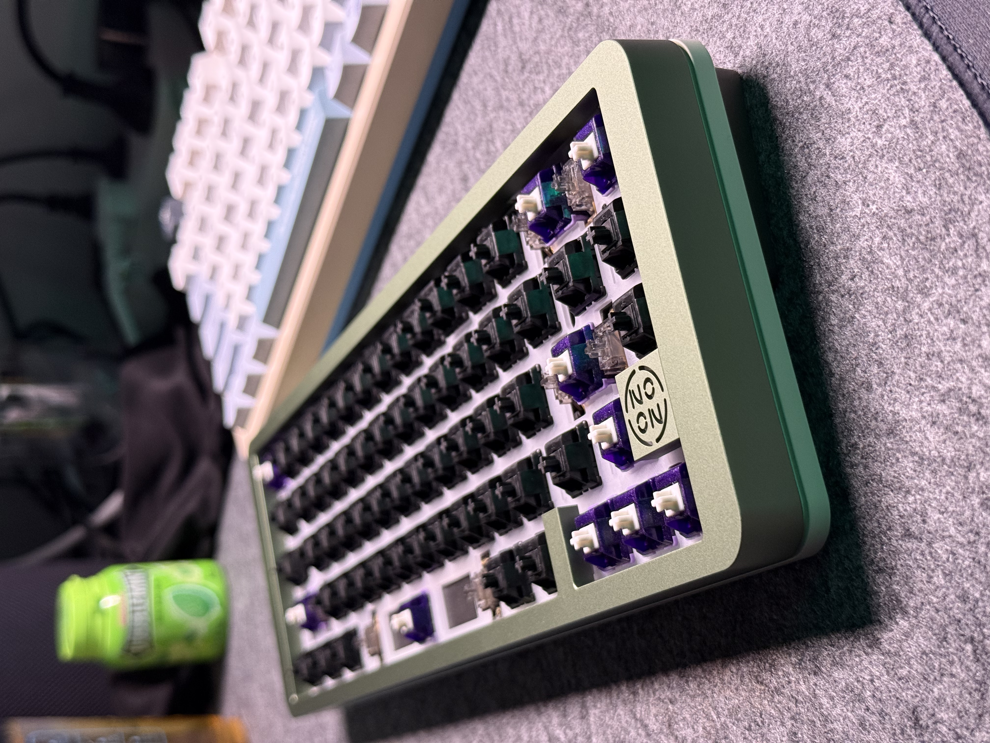 芳草地 | NONO 67 - zFrontier 装备前线