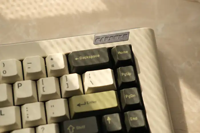 Capsule65 R2 & GMK Olive R2 - zFrontier 装备前线